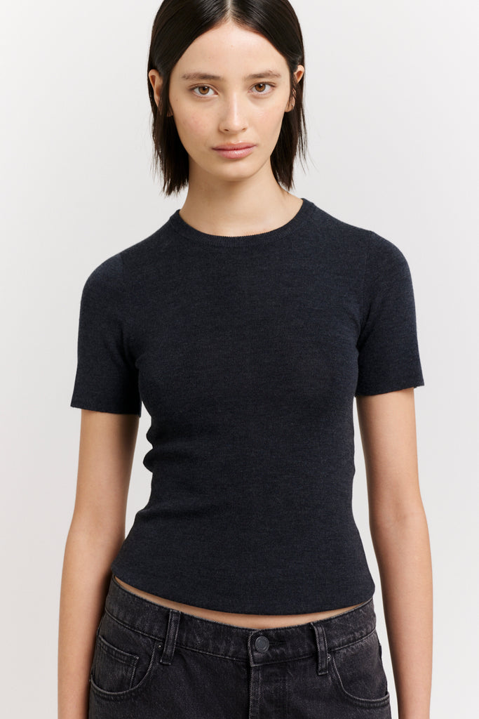 Carr T-shirt | Charcoal Merino Wool T Shirt | Henne