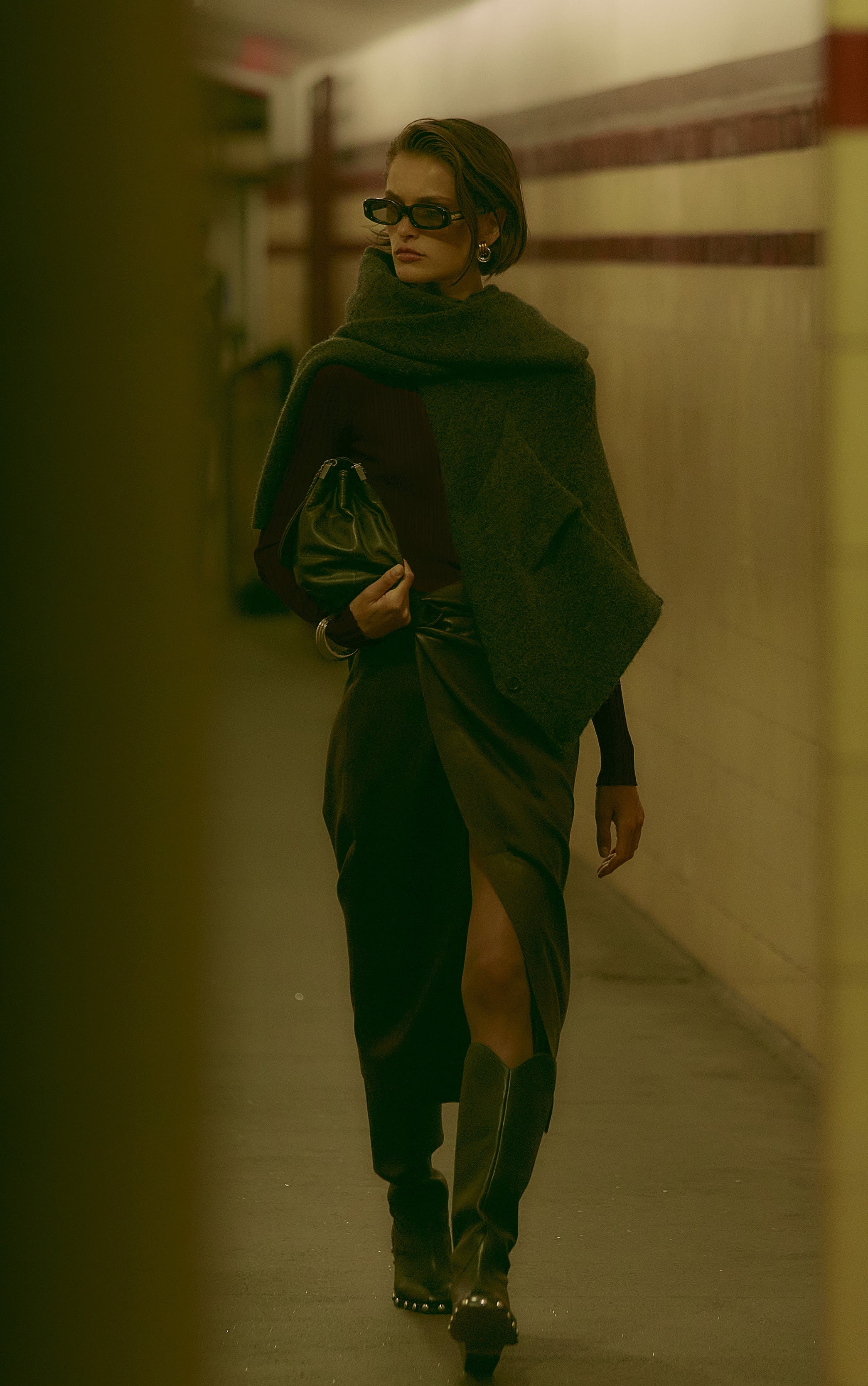 Henne: Shop Women's Fashion & Clothing Online