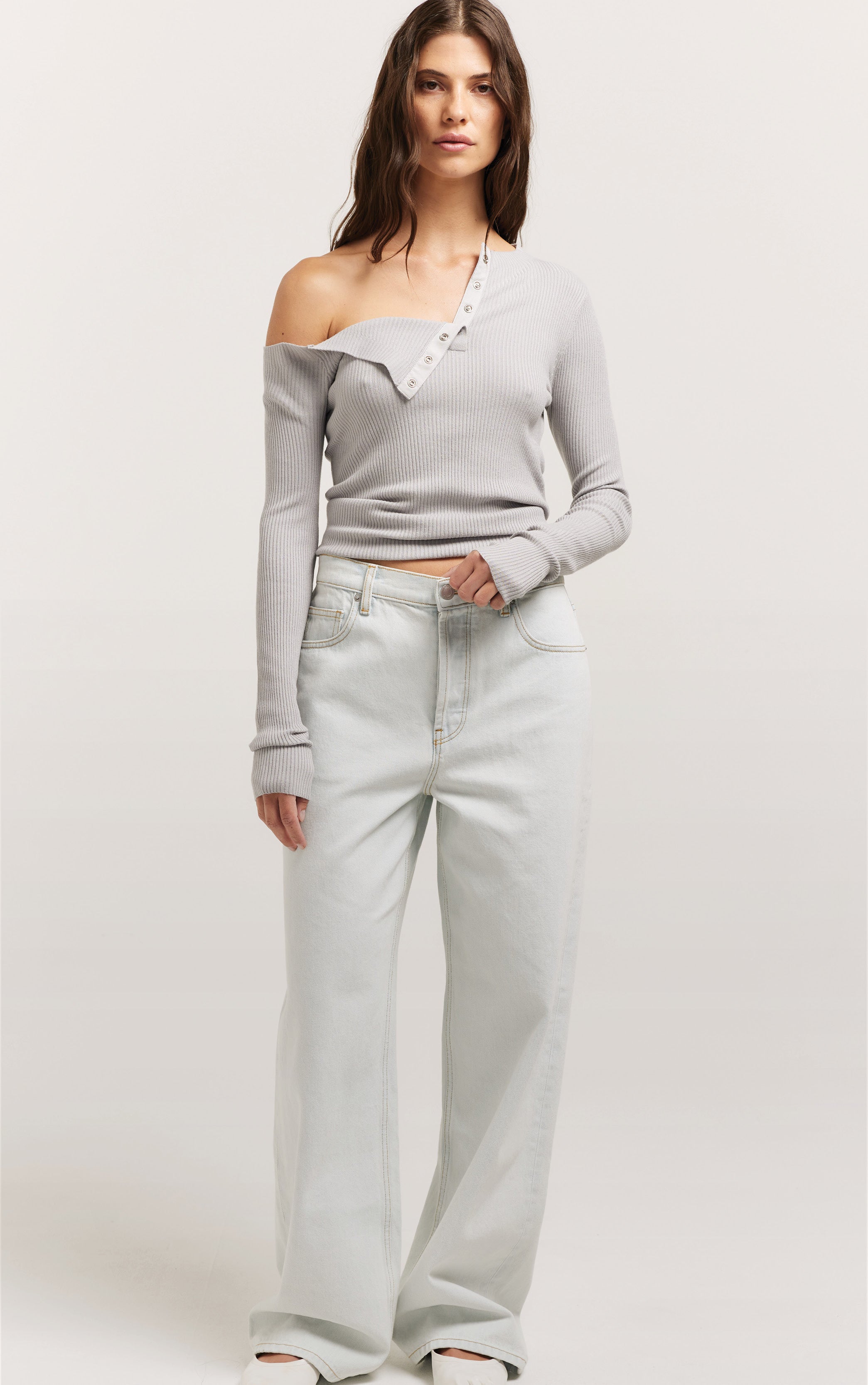 Henne: Shop Women's Fashion & Clothing Online